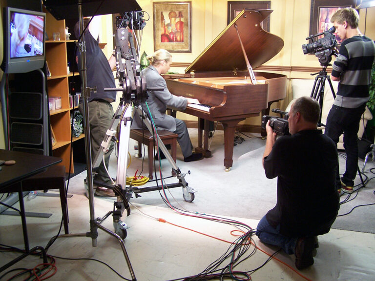 Biography – Jarrod Radnich — The Official Website